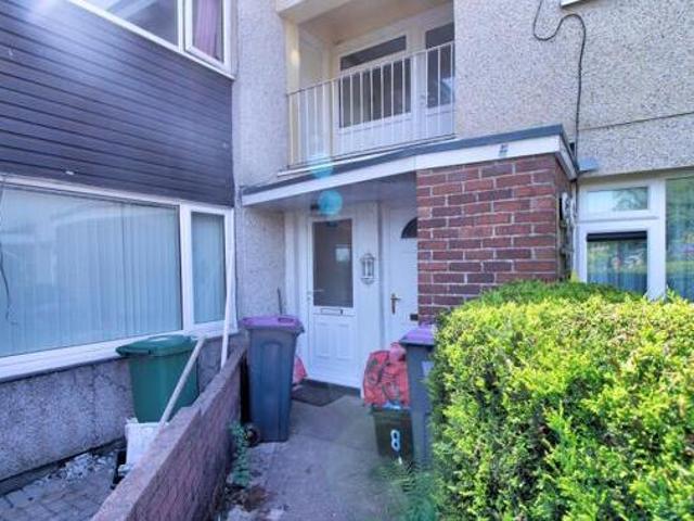 Milton Close, Cwmbran, 2 Bedroom Maisonette