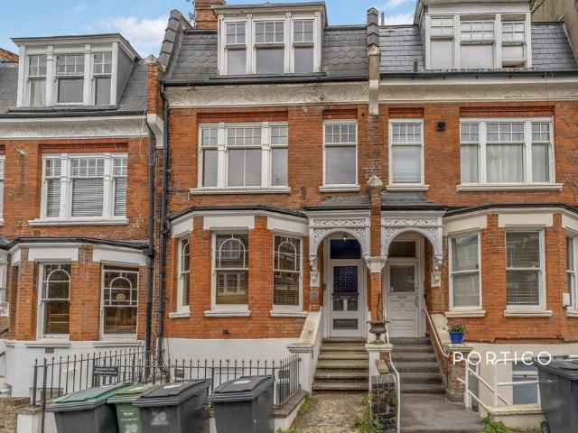 Milton Avenue, London, N6 5 bed flat to rent £3,995 pcm £922 pw