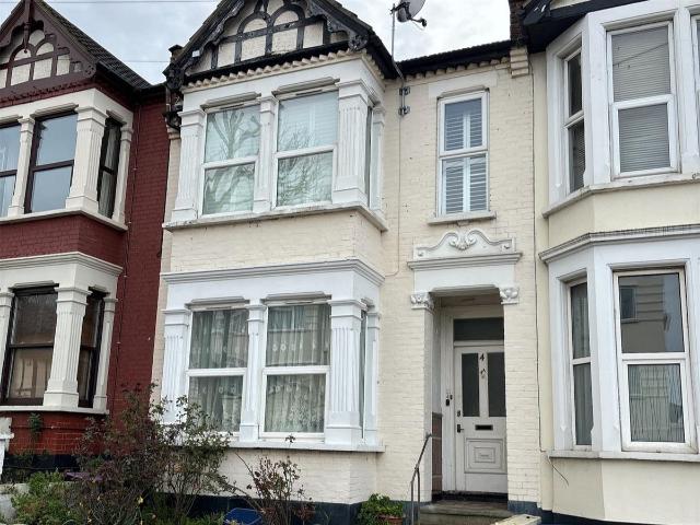 Milton Avenue, Westcliff On Sea SS0, 2 bed maisonette to rent, £1,295 pcm | PrimeLocation