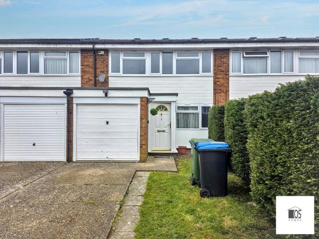 Milton Dene, Hemel Hempstead HP2, 3 bed terraced house to rent, £1,800 pcm | PrimeLocation