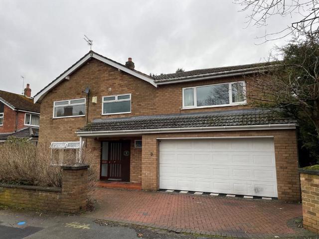 Milton Drive, Ormskirk, L39 5 bed detached house to rent £2,300 pcm £531 pw