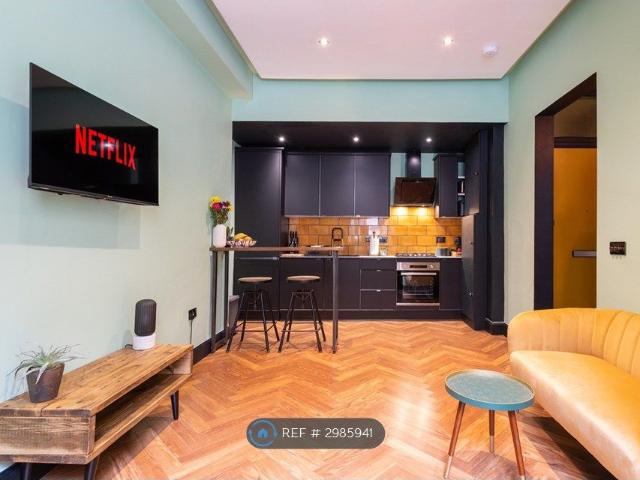 Milton St, Edinburgh EH8, 1 bed flat to rent, £1,350 pcm | PrimeLocation