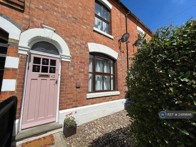 Milton St, Northampton, NN2 3 bed terraced house to rent £1,290 pcm £298 pw