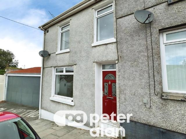 Milton Place, Merthyr Tydfil CF47, 3 bed property to rent, £875 pcm | PrimeLocation