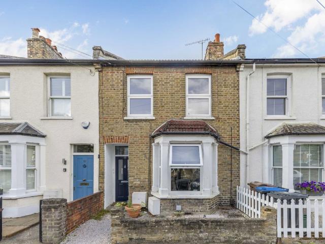 Milton Road, Wimbledon SW19, 1 bed flat to rent, £1,750 pcm | PrimeLocation