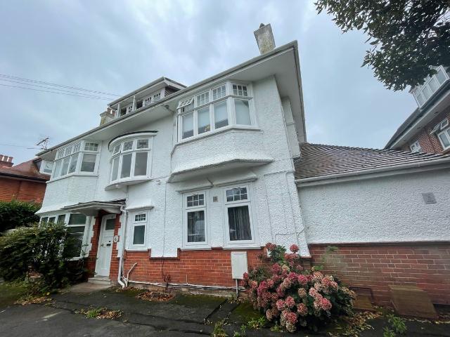 Milton Road, Bournemouth BH8, 2 bed flat to rent, £1,400 pcm | PrimeLocation
