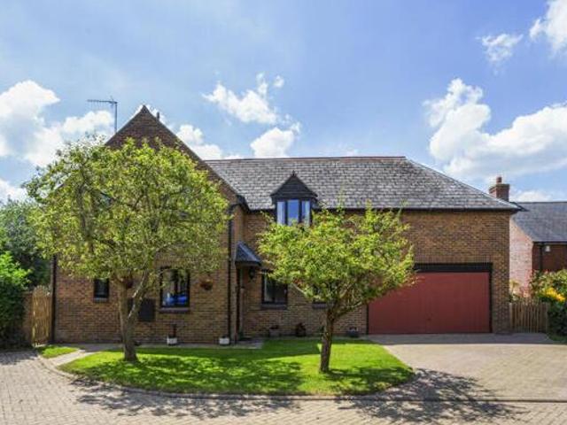 Milton Road, Bloxham, 4 Bedroom Detached