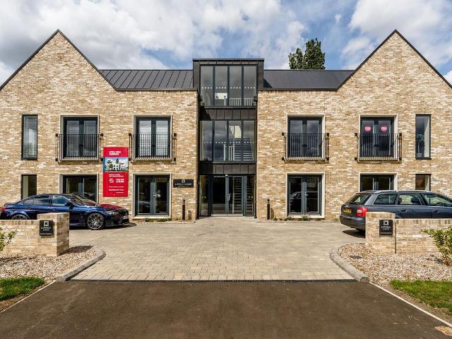 Milton Road, Cambridge CB4, 1 bed flat to rent, £2,600 pcm | PrimeLocation