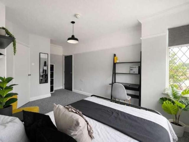 Milton Road, Cambridge, CB4