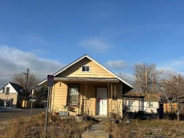Milwaukee St