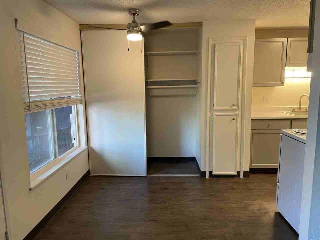 Milwaukie 397 2 Bedroom Apartment for Rent at 3547 Se Milwaukie Ave, Portland, OR 97202 Brooklyn