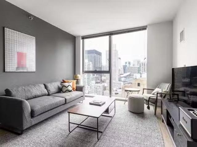 Mila, 201 N Garland Ct, The Loop 1 Bedroom 1 Bath