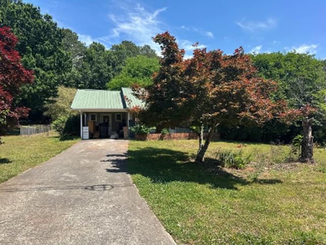 Milam Cir SW