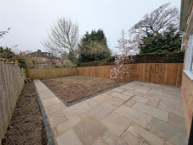 Milbank Road, Darlington 3 bed semi detached house to rent £1,100 pcm £254 pw