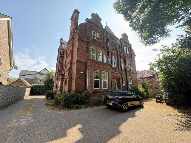 Milbank Road, Darlington DL3, 2 bed flat to rent, £750 pcm | PrimeLocation
