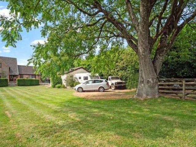 Milborne St Andrew, Blandford Forum, 4 Bedroom Semi detached