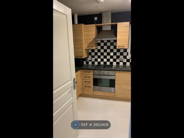 Mildenhall, Bury St Edmunds IP28, 2 bed flat to rent, £1,200 pcm | PrimeLocation