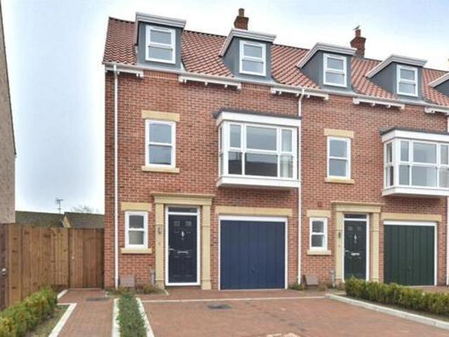 Mildenhall, Breck Gardens, Bury St. Edmunds, 4 Bedroom End