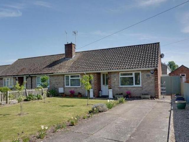 Mildenhall, Wake Avenue, Bury St. Edmunds, 1 Bedroom Bungalow