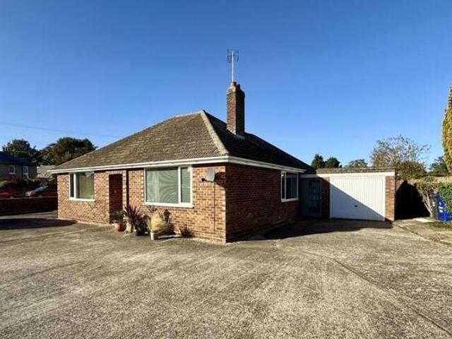 Mildenhall, West Drive, Bury St. Edmunds, 2 Bedroom Detached