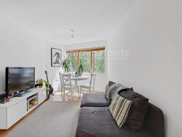 Mildmay Avenue, Islington N1, 1 bed flat to rent, £2,250 pcm | PrimeLocation