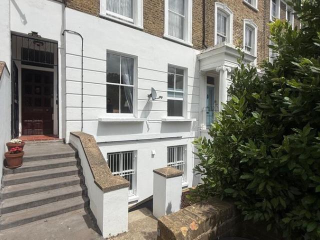 Mildmay Grove North N1, 3 bed maisonette to rent, £3,792 pcm | PrimeLocation