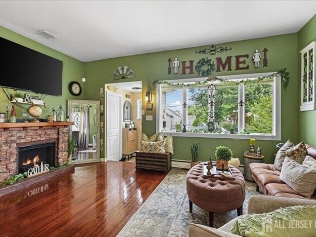 Mildred Ln, Fords, Home For Sale