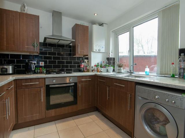 Mildred Street, Salford M7, Room to rent, £800 pcm | PrimeLocation