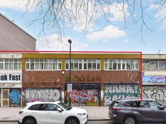 Mile End Road, London, High Street Retail