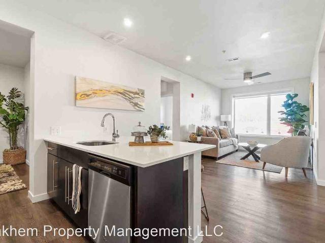 Mile High at Sloan's Lake 2 Bedroom Apartment for Rent at 1775 Federal Blvd, Denver, CO 80204 West Colfax