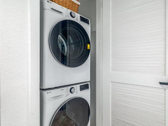 Miles at Highland CoLiving 1 Bedroom Apartment for Rent at 1410 N Highland Ave, Los Angeles, CA 90028 Central Hollywood