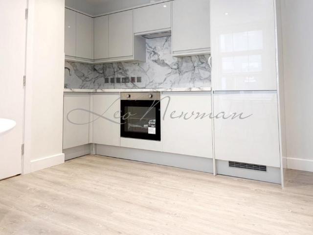 Miles Building, Penfold Place, London 1 bed flat to rent £2,200 pcm £508 pw