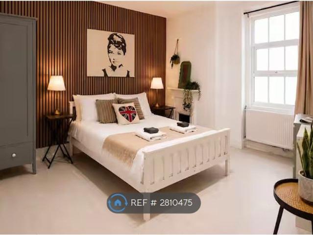 Miles Buildings, London NW1, 2 bed flat to rent, £3,695 pcm | PrimeLocation