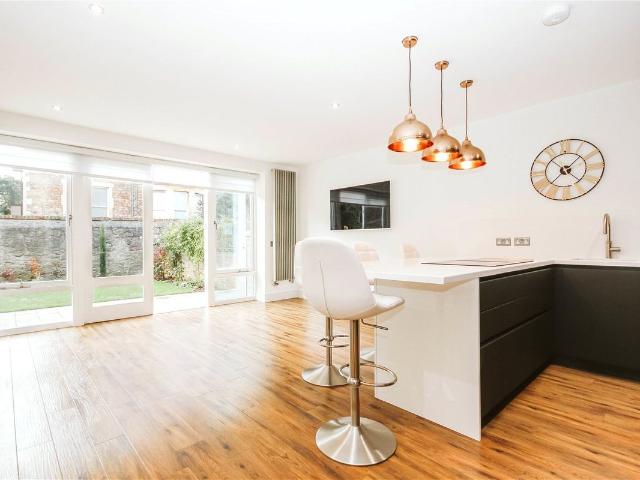 Miles Road, Clifton, Bristol BS8, 2 bed flat to rent, £2,150 pcm | PrimeLocation