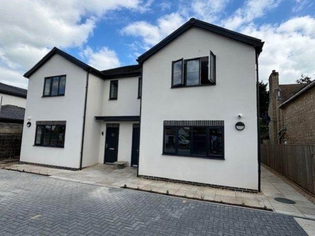 Milestone Road, Carterton, Oxfordshire OX18, 1 bed flat to rent, £1,075 pcm | PrimeLocation