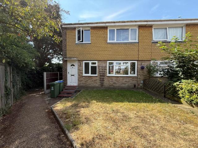 Milford Close, London SE2, 2 bed maisonette to rent, £1,600 pcm | PrimeLocation