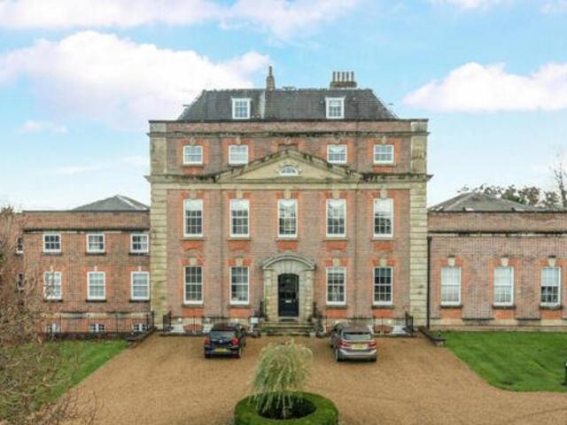 Milford, Portsmouth Road, Godalming, 2 Bedroom Flat