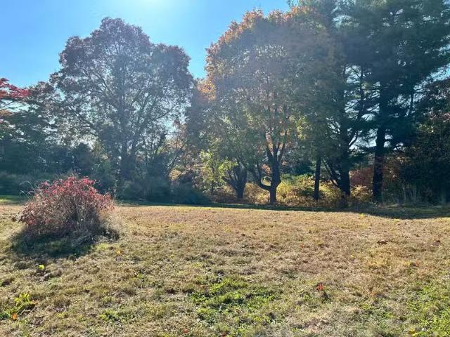Milford, What an opportunity to build your dream home on a