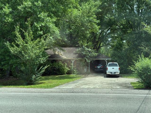 Military Rd