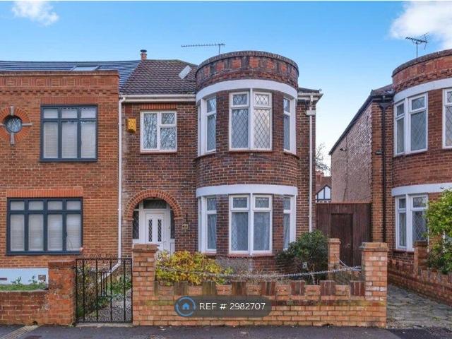 Military Road, Hilsea, Portsmouth PO3, 3 bed end terrace house to rent, £1,850 pcm | PrimeLocation