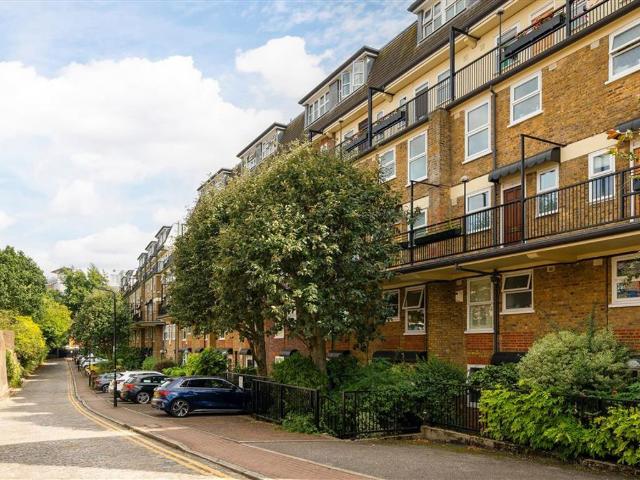 Milk Yard, Wapping E1W, 2 bed flat to rent, £2,495 pcm | PrimeLocation