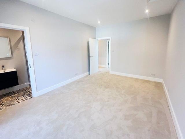 Milkhouse Gate, Guildford, Surrey, GU1