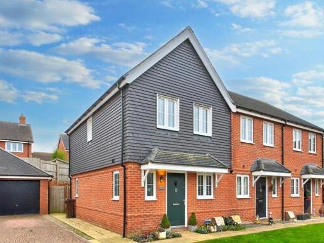 Mill Mead, Overton, 2 Bedroom End