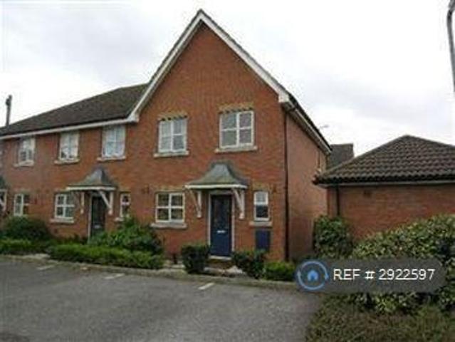 Mill Bridge Place, Uxbridge, UB8 3 bed end of terrace house to rent £2,250 pcm £519 pw