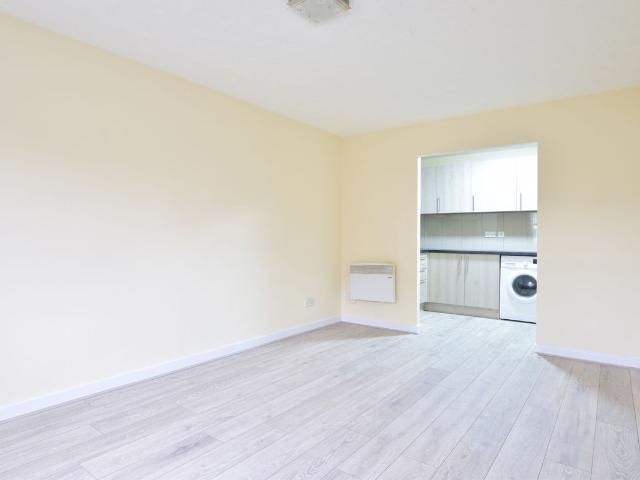 Mill Bridge Place, Uxbridge UB8, 2 bed flat to rent, £1,600 pcm | PrimeLocation