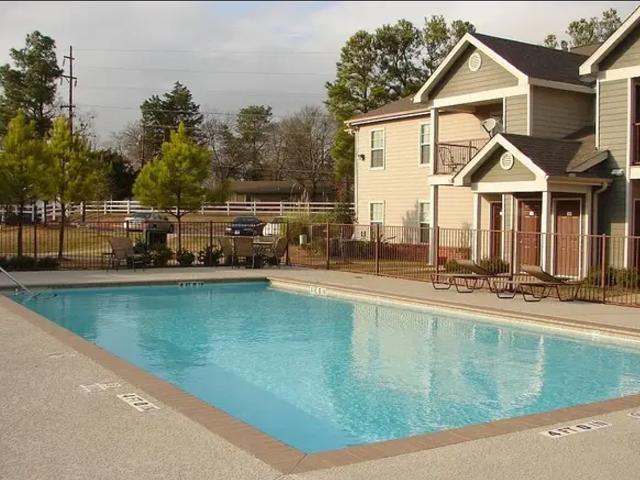 Mill Creek 1 Bedroom Apartment for Rent at 222 Bostic Dr, Longview, TX 75602