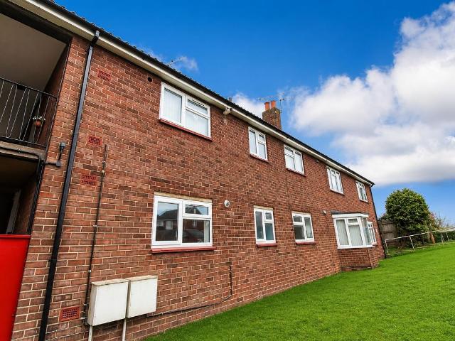 Mill Crescent, Southam CV47, 2 bed flat to rent, £775 pcm | PrimeLocation
