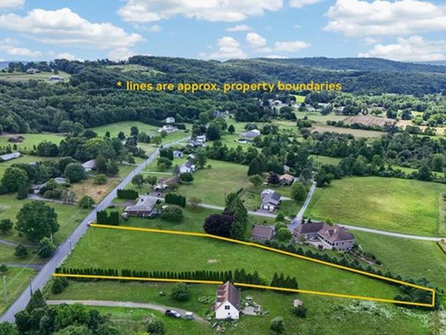 Mill Dr, Tamaqua, PA 18252