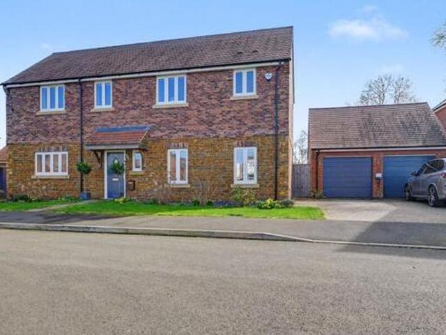 Mill Field Close, South Kilworth, 5 Bedroom Detached