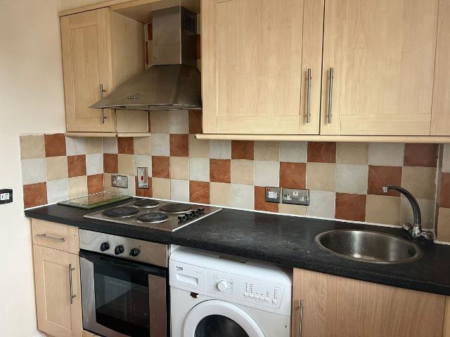 Mill Gardens, Mill Street, Luton LU1, 1 bed flat to rent, £1,000 pcm | PrimeLocation